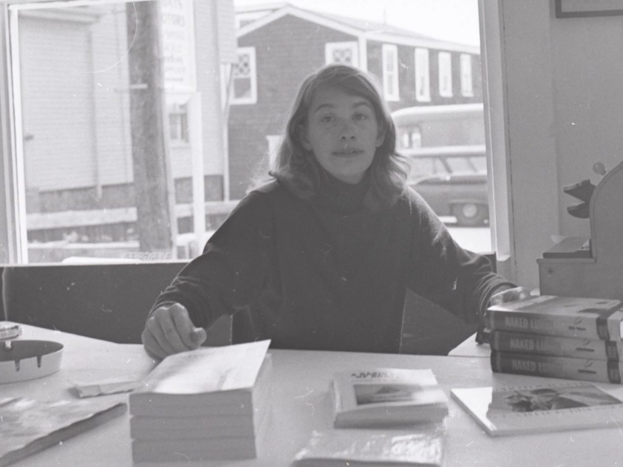 Photo + Film professor Sasha Waters to premiere documentary on American ...